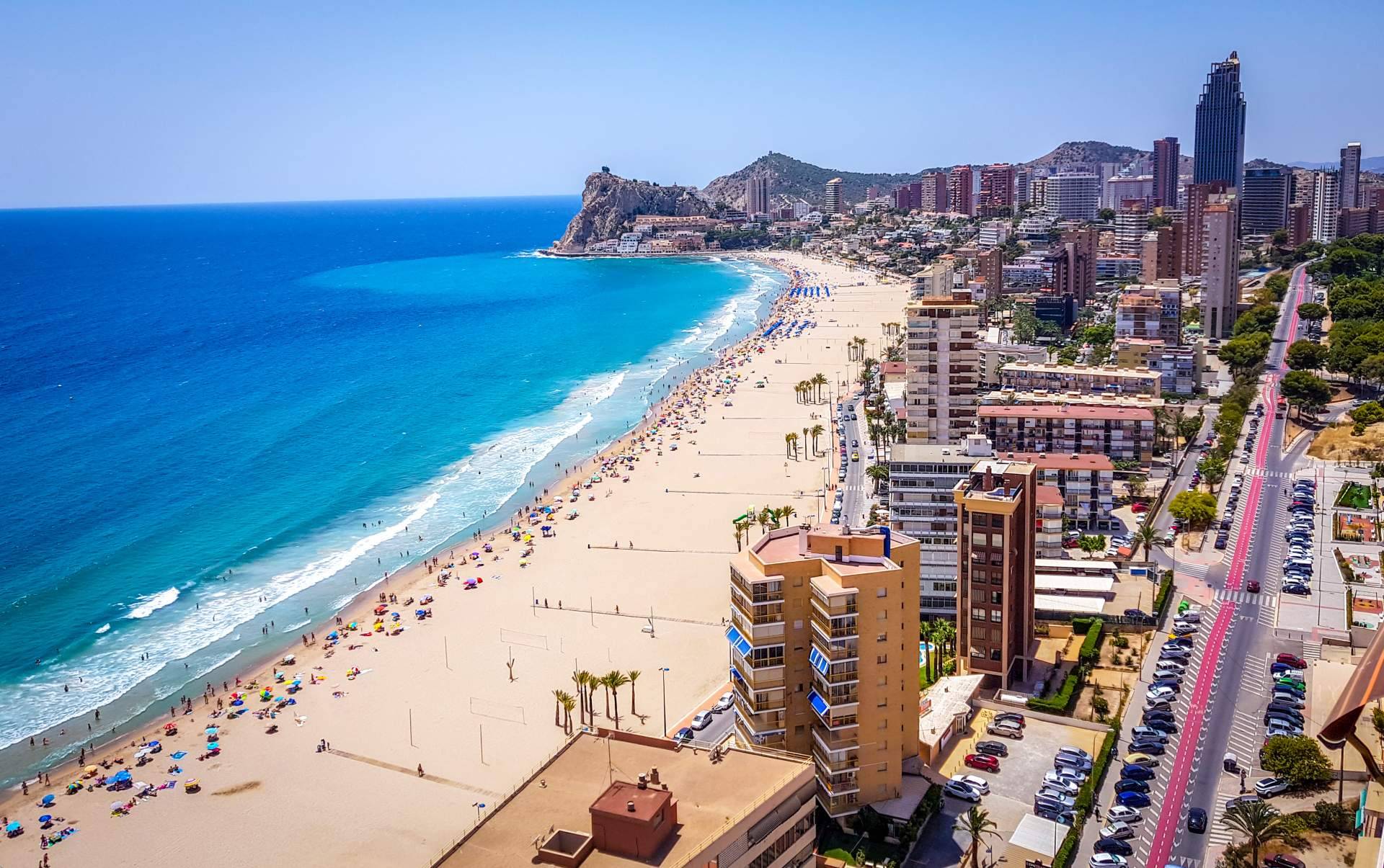 La AMT presenta su lista de los destinos más populares de España para ...