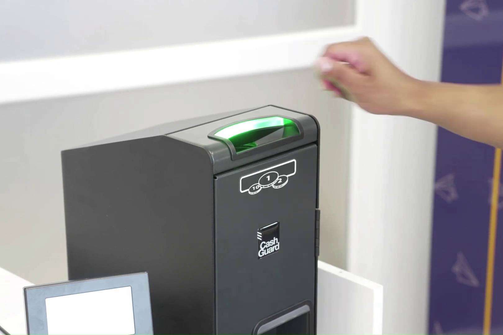 Las características de la máquina de cobro automático de CashGuard Core ...